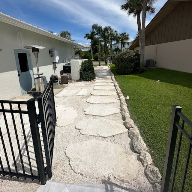 Hemingway Flagstone | Big Earth Landscape Supply